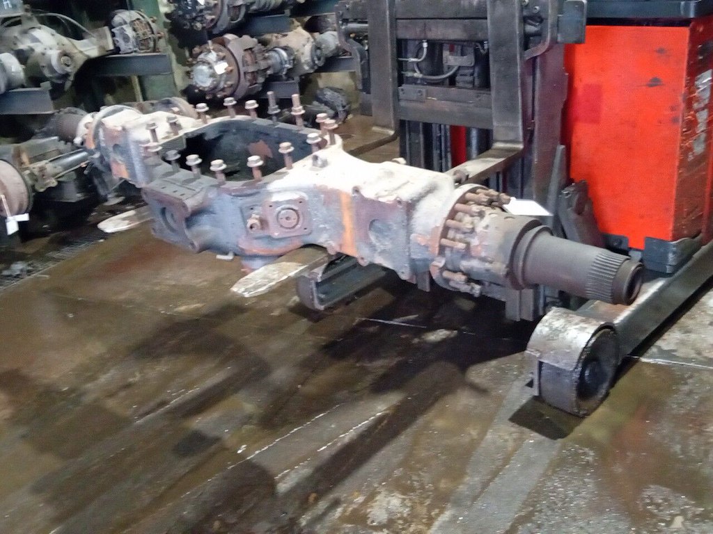 1048291,1048281 osovina za Volvo FM | 05 tegljača