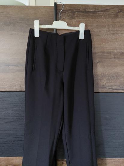 Crne pantalone širokih nogavica