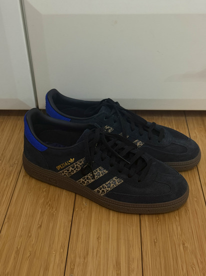 Adidas spezial