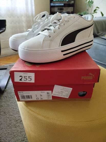 PUMA patike