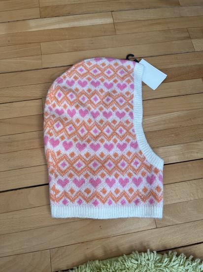 H&M Beretka Novo