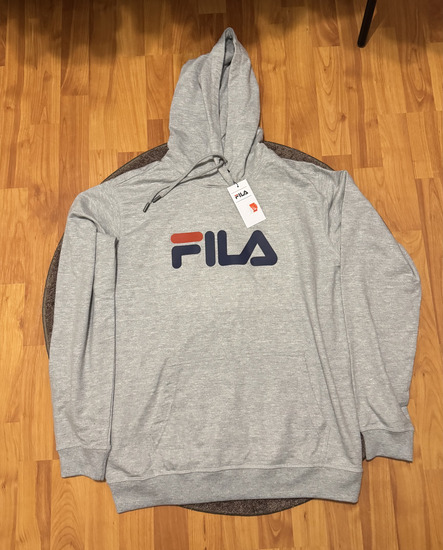Fila nov duks sa etiketom