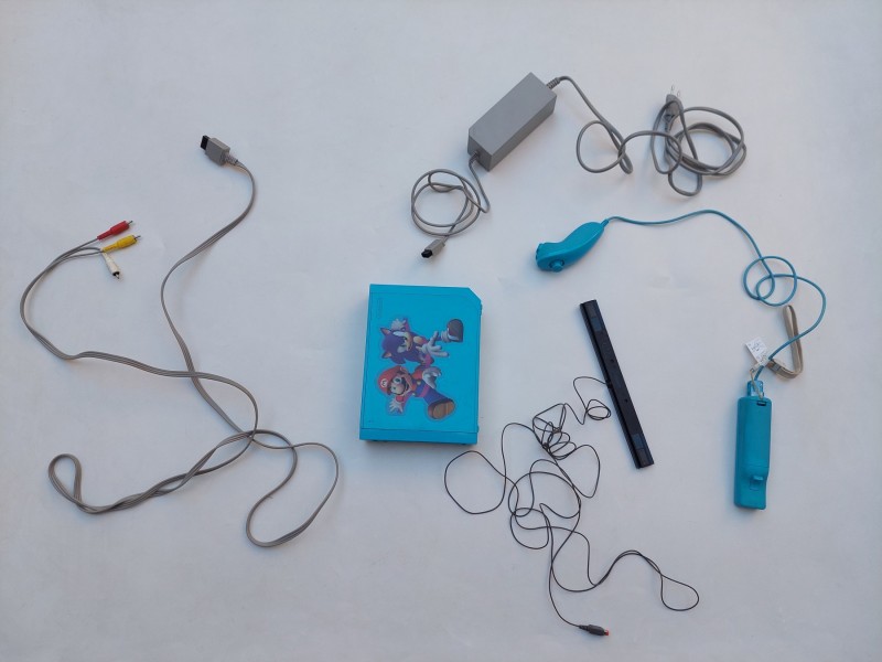 Nintendo Wii sve u kompletu sa slika