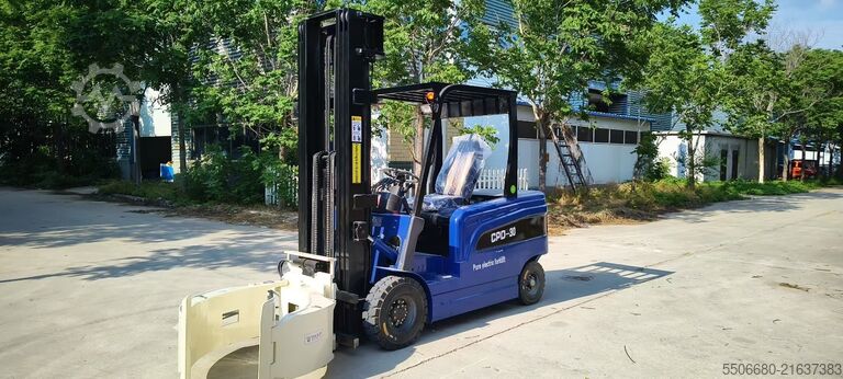 Viljuškar sa hvataljkom
Shandong Huateng Machinery Co., Ltd HT-30 Forklift with clamp 6m