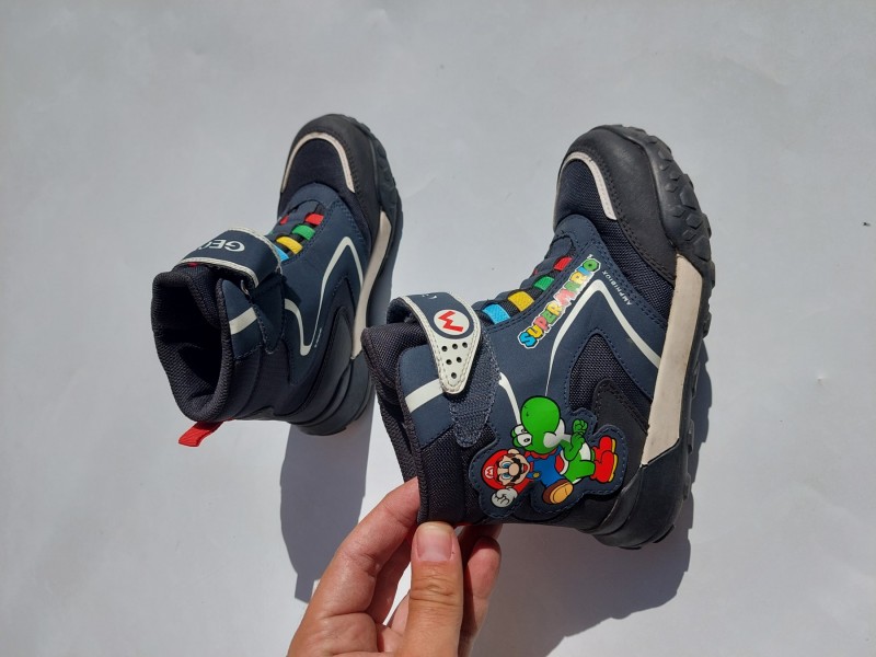 Super Mario dečje patike 29 broj NINTENDO RARE