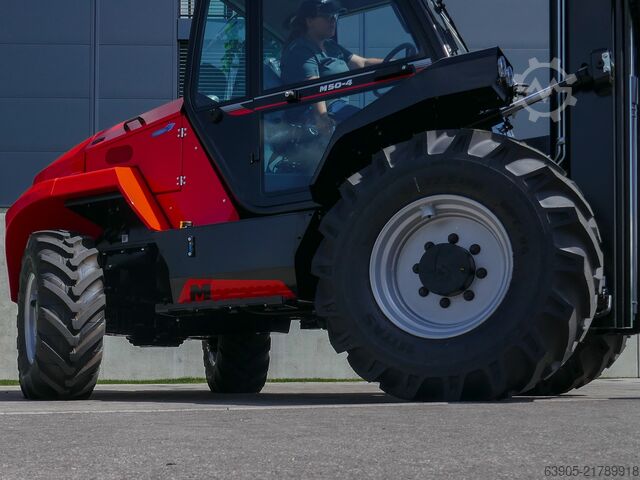 Terenski viljuškar
Manitou M 50-4 D