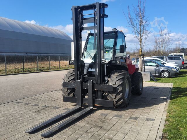 Terenski viljuškar
Manitou M 50-4 D