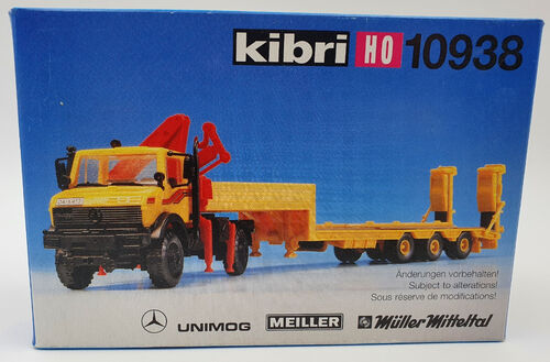 NEW! Kibri 10938 Unimog with 3-axle Trailer for Transporting Vehicles
