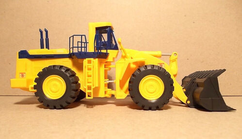 NEW! Kibri 10756 Komatsu WA800 Wheel Loader