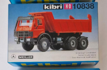 NEW! Kibri 10838 Mercedes Benz 3-axle Tipper
