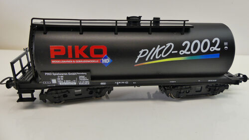 NEW! Piko 95825 Piko 2002 Anniversary Tank Car