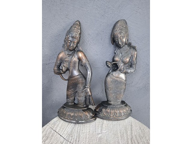 Dve Indijske metalne figure