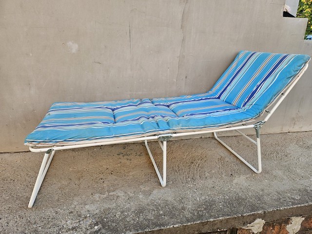 Sklopiva lezaljka sa dusekom 180x70cm krevet za kamp