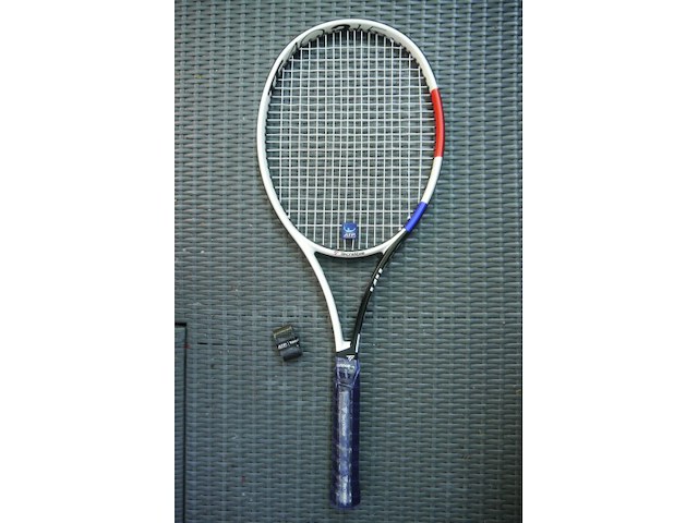 reket TECHNIFIBRE TF-40 630 grip 4 futrola NOV