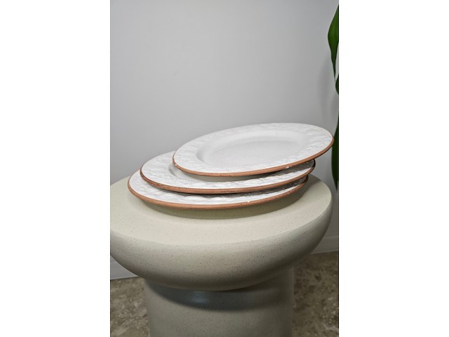 ITALIJANSKI PORCELAN