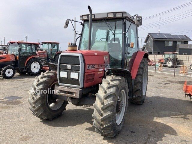Massey Ferguson TRACTOR(Massey Ferguson) traktor točkaš