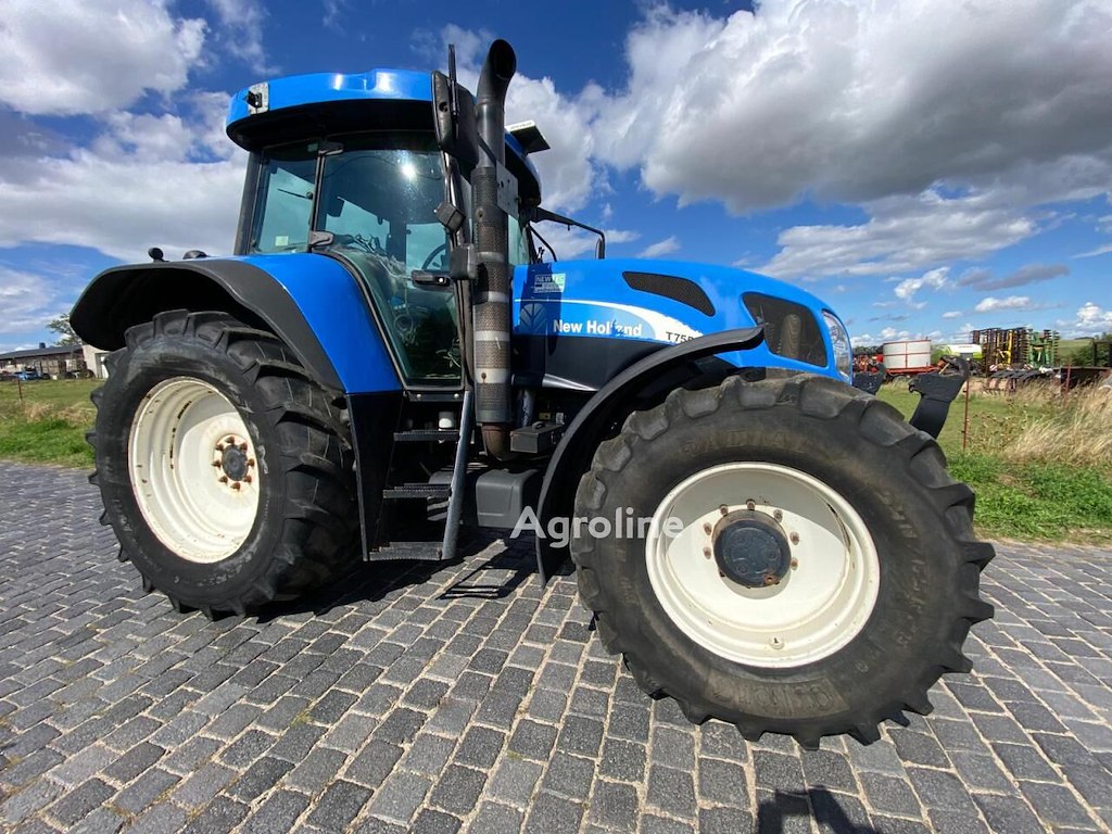 New Holland T 7550 traktor točkaš