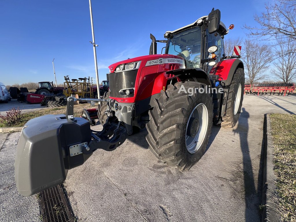 Massey Ferguson 8740S traktor točkaš