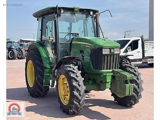 John Deere 5083 traktor točkaš
