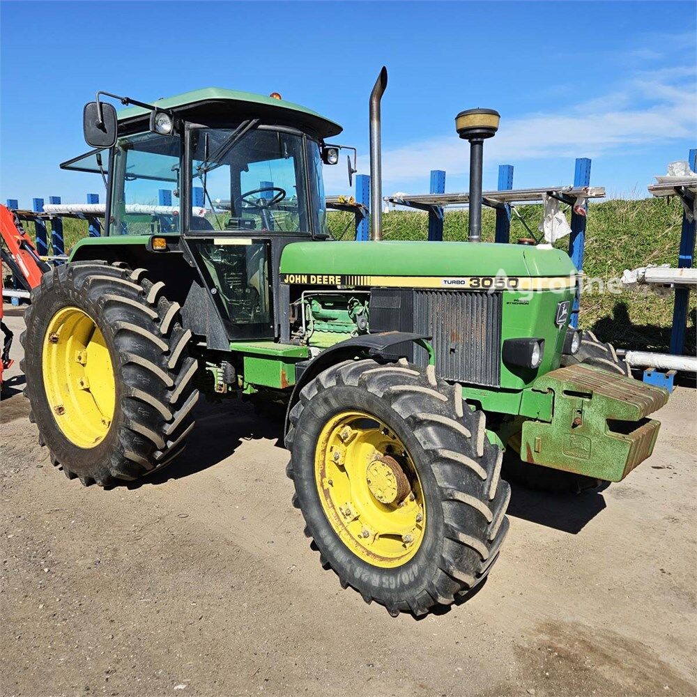 Prodaje se John Deere 3050 traktor točkaš na aukciji