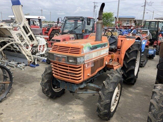 Kubota TRACTOR(Kubota) mini traktor