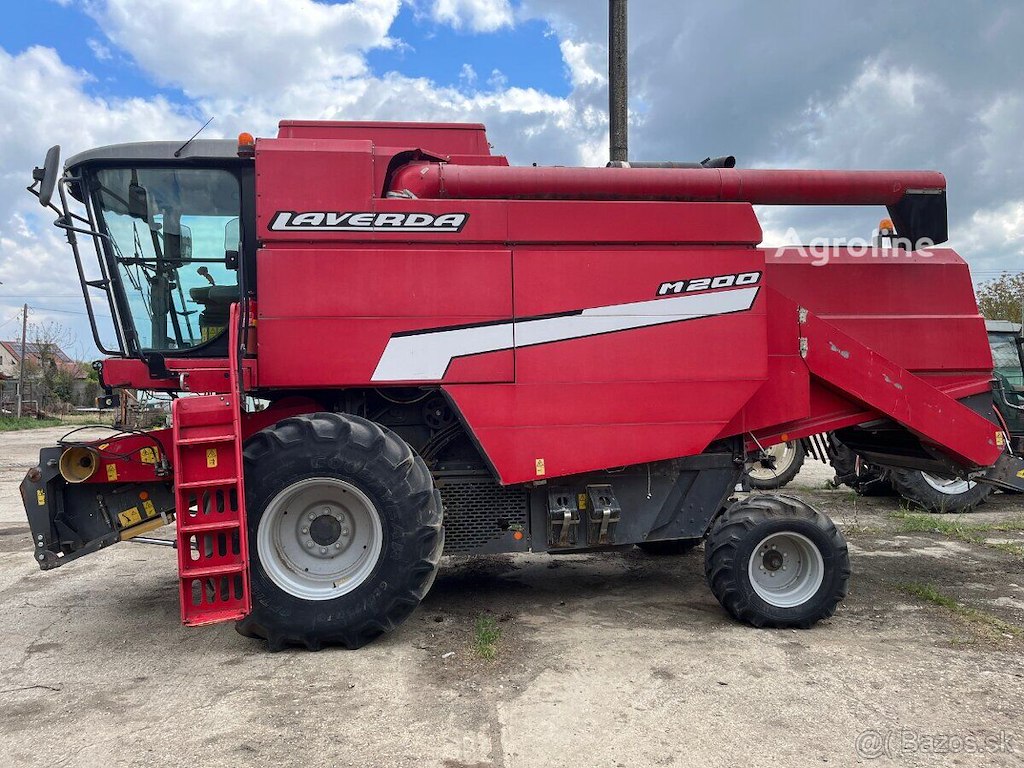 Laverda M200 kombajn za žito