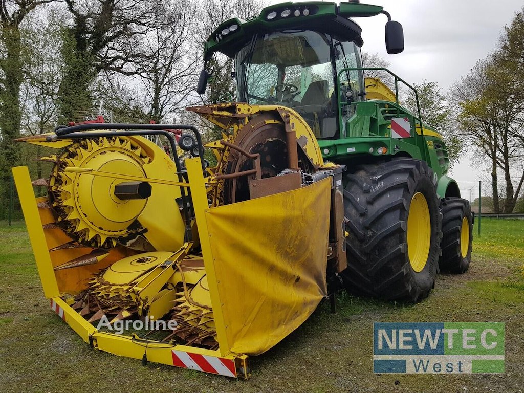 John Deere 8400 krmni kombajn