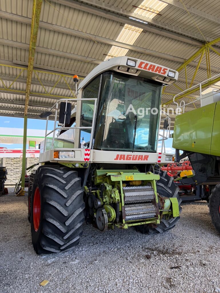 Claas Jaguar 820 krmni kombajn