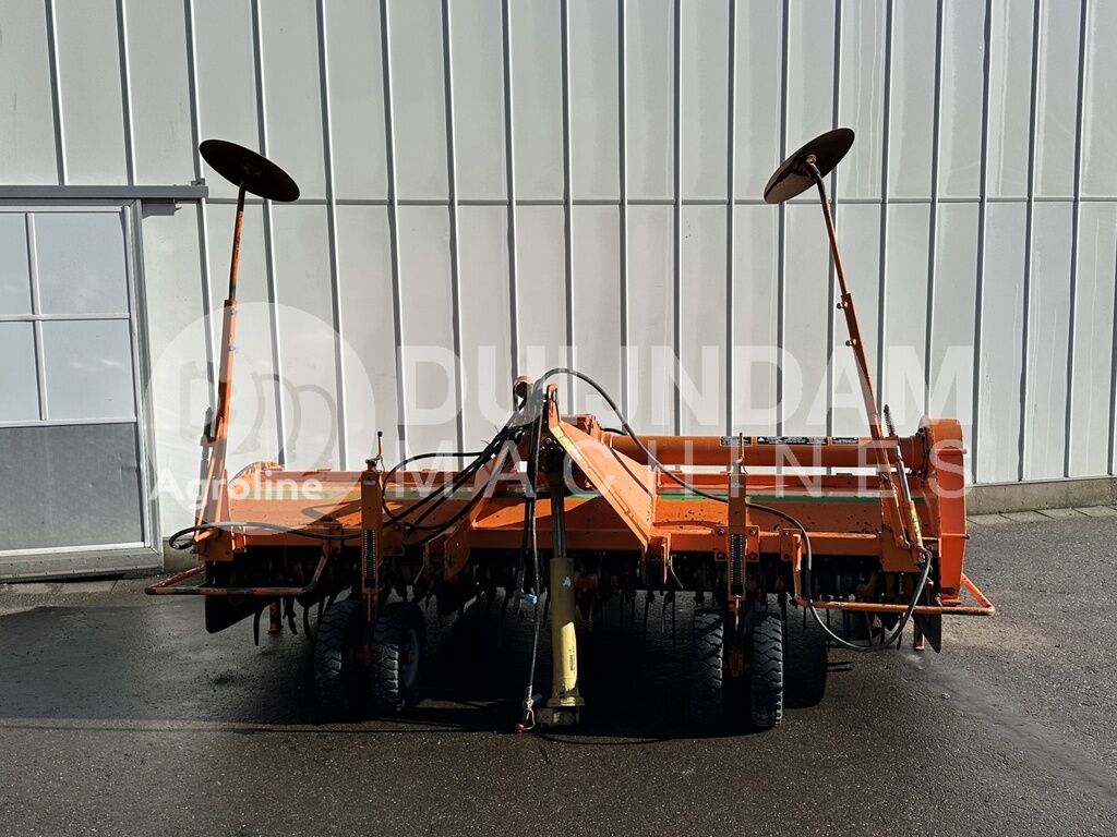 Struik VariX-4RF-310 mašina za formiranje gredica