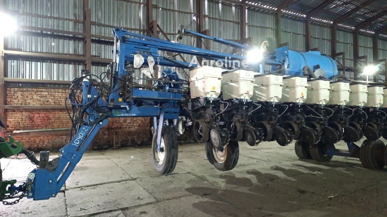 Kinze 3700 pneumatska precizna sejalica