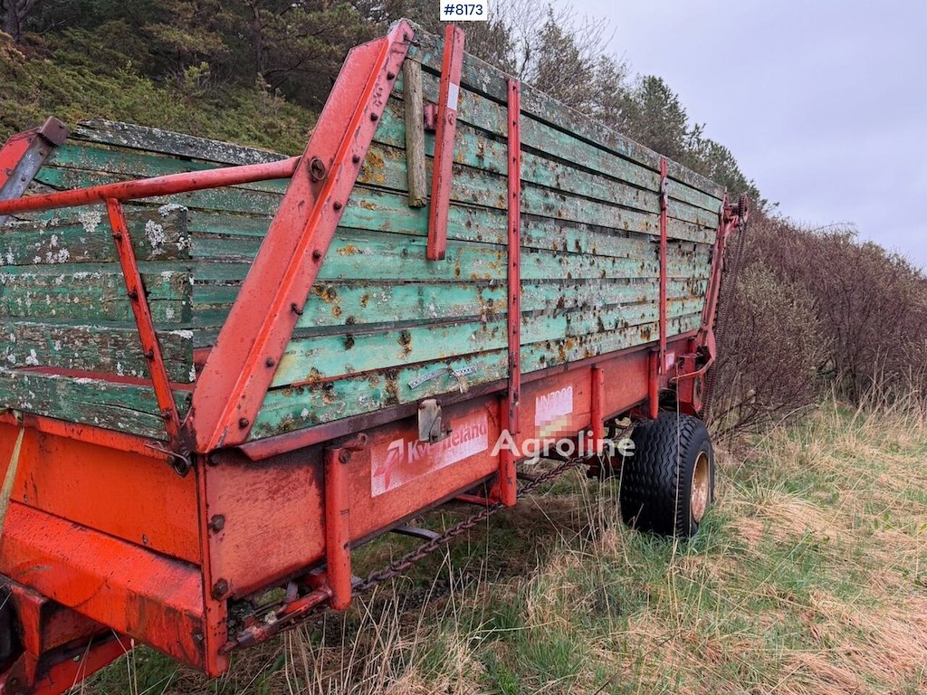 Kverneland UN 7000 rasipač stajnjaka