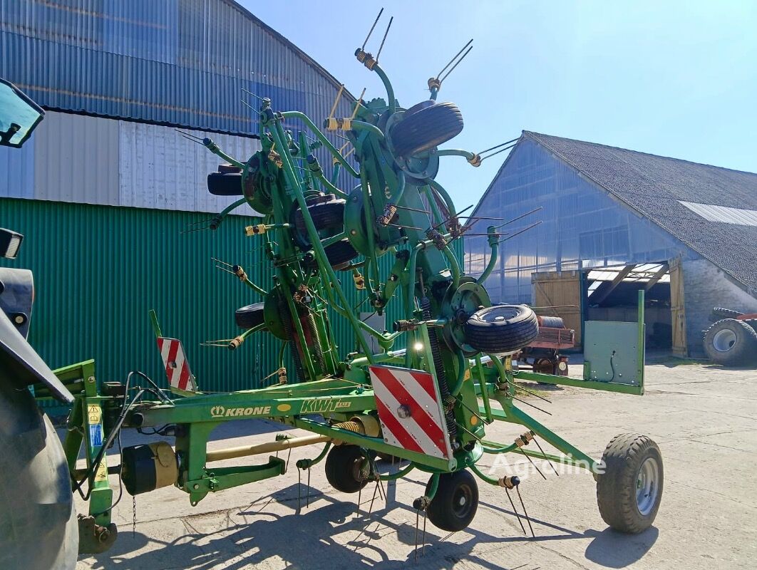 Krone KWT 8.82/8 prevrtač sena