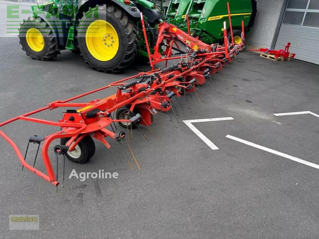 Kuhn gf 10812 prevrtač sena