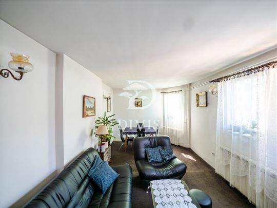Adaptibilan 3.0 stan u ulici Strahinjića Bana 85m2