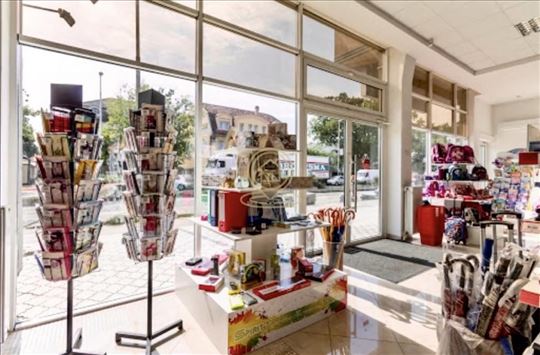 Lokal 460 m² Salajka | 18 m front | Kamionski ulaz