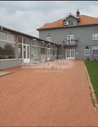 Izdajem magacin 150m2 moze za medicinska sredstva