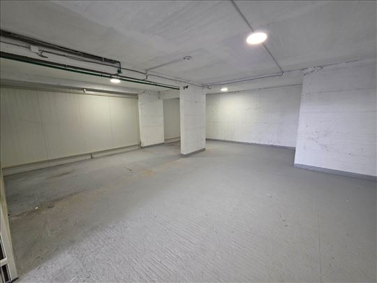 Mirijevo magacinski prostor 66 m² odličan+pdv