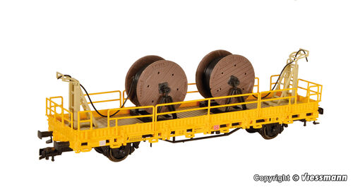 NEW! Kibri 26266 Model w gablotce - Wagon platforma z osprzętem do sieci trakcyjnej GleisBau