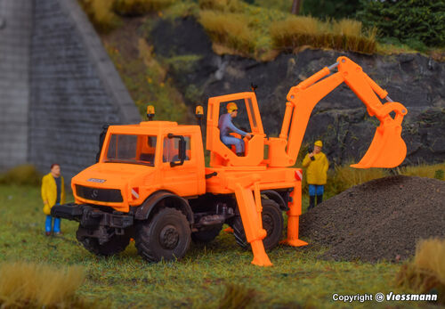 NEW! Kibri 18480 Unimog z koparką