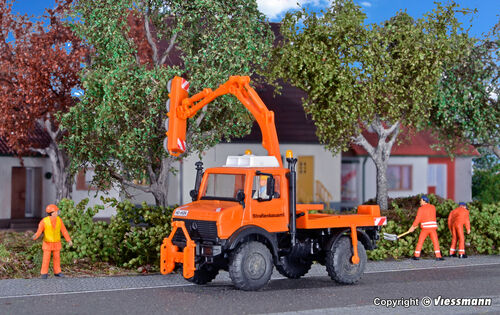 NEW! Kibri 15004 Unimog U 2400 z osprzętem do koszenia