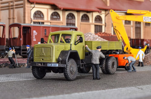 NEW! Kibri 14045 Magirus Deutz skrzyniowy z kompresorem