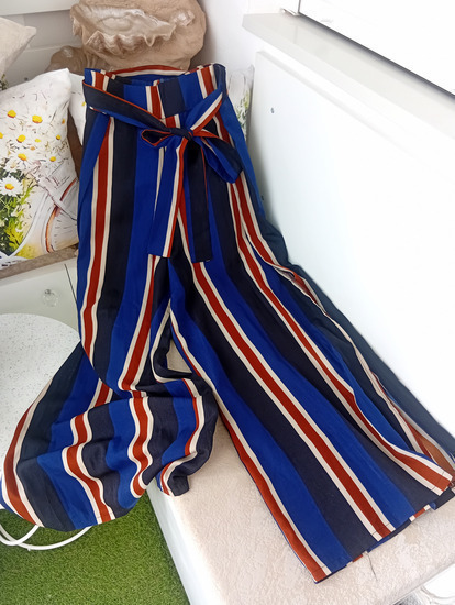 Wide leg pantalone