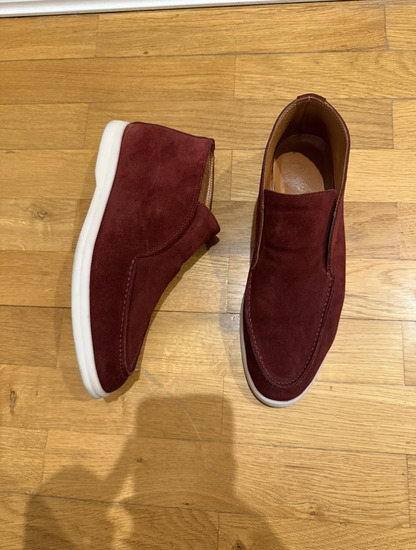 Bordo mokasine kozne