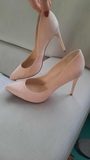 AKCIJAA!! Predivne nude salonke 38, 39