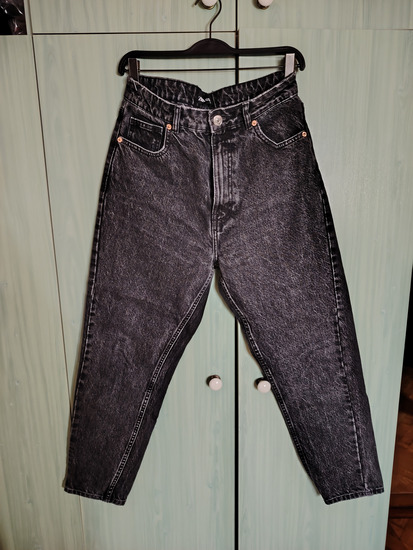 Zara mom farmerice vel 40