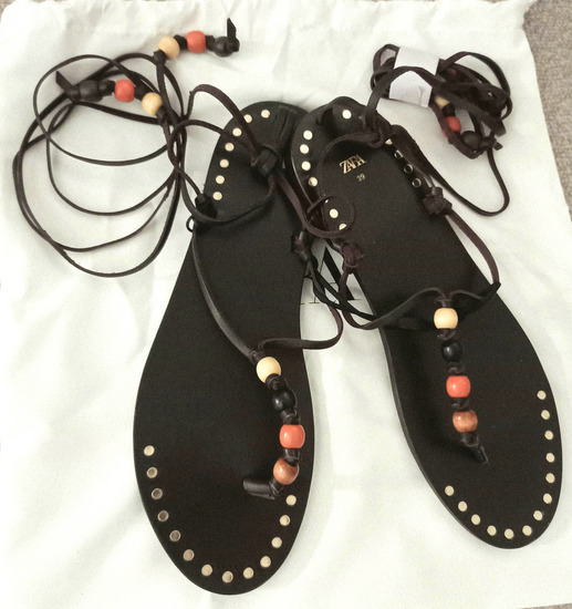 ZARA sandale/japanke 100% koža.Novo.