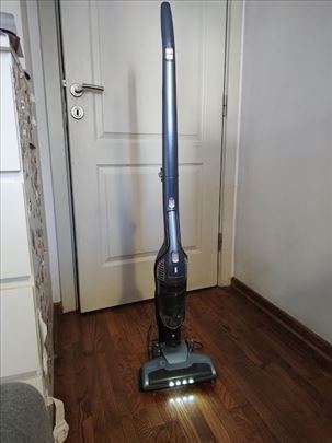 Stapni aku usisivac Grundig