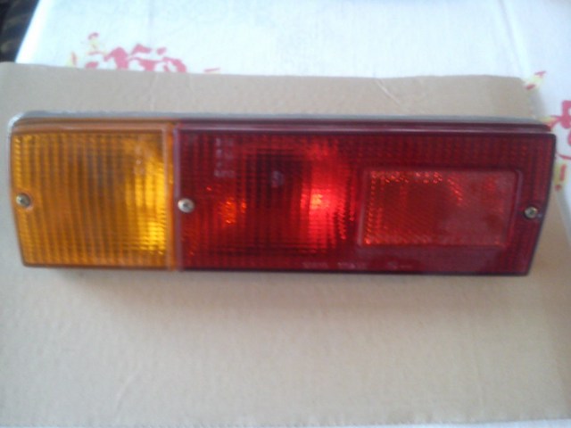 stop lampa desna i leva za fiat 124 special