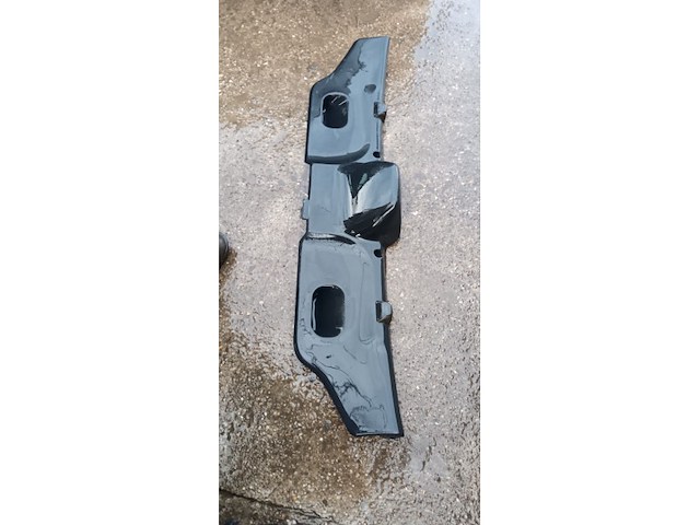 PLASTIKA TAPACIR GEPEK VRATA PEŽO 106