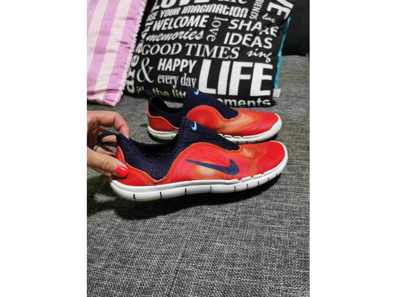 NIKE ORIGINAL LAGANE PATIKICE 35,5